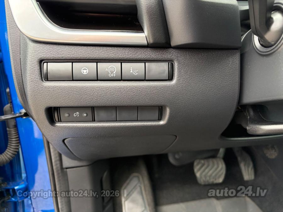 Blue Nissan Qashqai 2021 in Tallinn, with an engine capacity of 1.30 L and mileage of 61 thousand km for 20990 €, photo 13 on AUTOMOTO.COM.LV