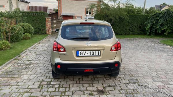 Brūns Nissan Qashqai 2007 Dobele, ar dzinēja tilpumu 1.60 L un nobraukumu 191 tūkst. km par 3150 €, foto 4 vietnē AUTOMOTO.COM.LV