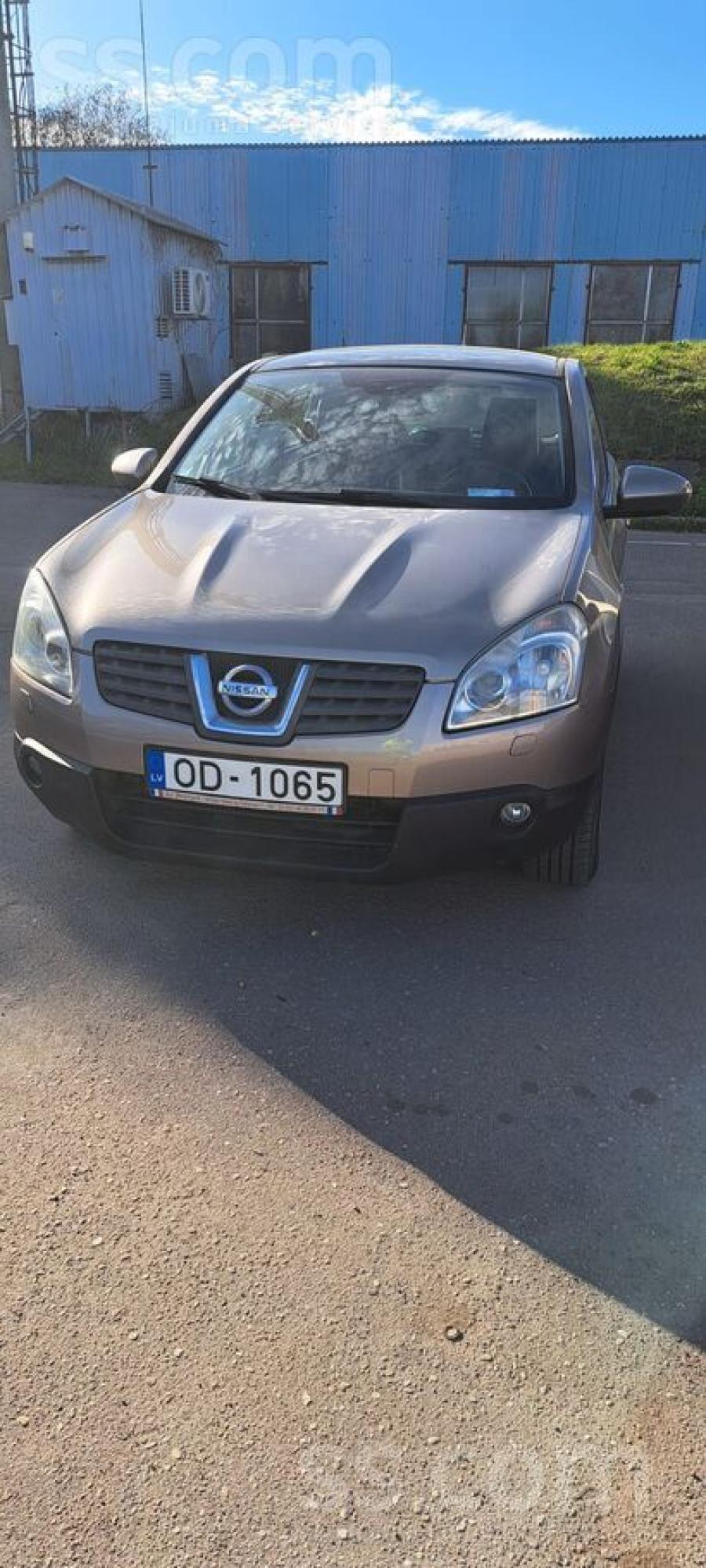 Brown Nissan Qashqai 2007 in Riga, with an engine capacity of 2.00 L and mileage of 253 thousand km for 4100 €, photo 8 on AUTOMOTO.COM.LV