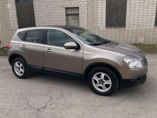 Brūns Nissan Qashqai 2007 Viļņa, ar dzinēja tilpumu 2.00 L un nobraukumu 256 tūkst. km par 3950 €, foto 1 vietnē AUTOMOTO.COM.LV