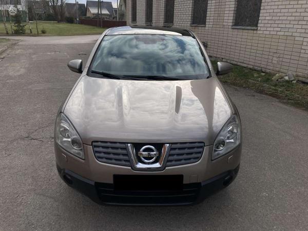 Brūns Nissan Qashqai 2007 Viļņa, ar dzinēja tilpumu 2.00 L un nobraukumu 256 tūkst. km par 3950 €, foto 2 vietnē AUTOMOTO.COM.LV