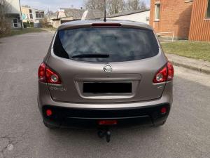 Brown Nissan Qashqai 2007 in Vilnius, with an engine capacity of 2.00 L and mileage of 256 thousand km for 3950 €, photo 9 on AUTOMOTO.COM.LV