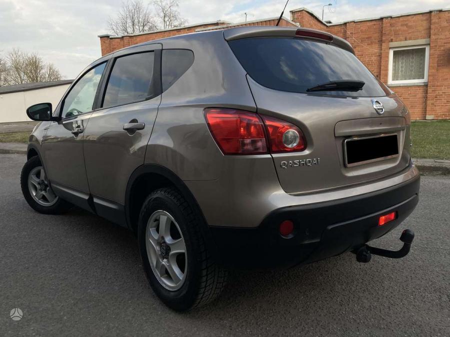 Brown Nissan Qashqai 2007 in Vilnius, with an engine capacity of 2.00 L and mileage of 256 thousand km for 3950 €, photo 15 on AUTOMOTO.COM.LV