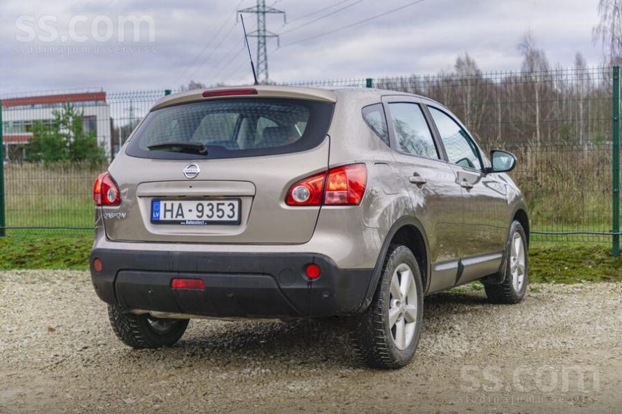 Brūns Nissan Qashqai 2008 Rīga, ar dzinēja tilpumu 2.00 L un nobraukumu 187 tūkst. km par 4990 €, foto 6 vietnē AUTOMOTO.COM.LV