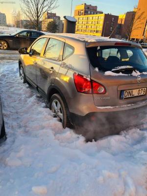 Brown Nissan Qashqai 2008 in Vilnius, with an engine capacity of 2.00 L and mileage of 136 thousand km for 2000 €, photo 2 on AUTOMOTO.COM.LV