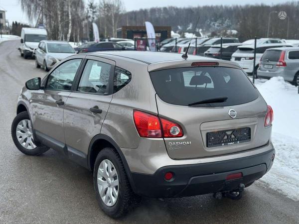 Brūns Nissan Qashqai 2008 Alīta, ar dzinēja tilpumu 1.60 L un nobraukumu 225 tūkst. km par 3950 €, foto 3 vietnē AUTOMOTO.COM.LV