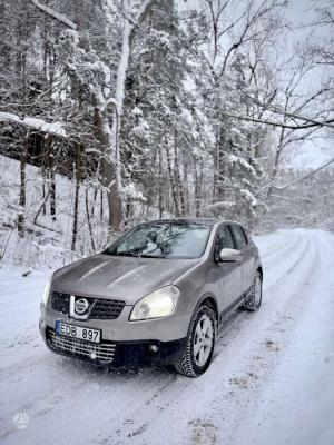 Brown Nissan Qashqai 2008 in Vilnius, with an engine capacity of 2.00 L and mileage of 196 thousand km for 3850 €, photo  on AUTOMOTO.COM.LV
