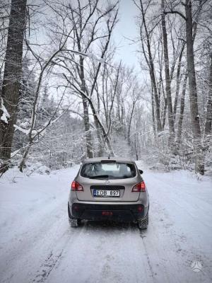 Brūns Nissan Qashqai 2008 Viļņa, ar dzinēja tilpumu 2.00 L un nobraukumu 196 tūkst. km par 3850 €, foto 3 vietnē AUTOMOTO.COM.LV