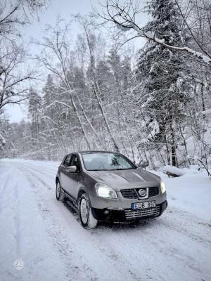 Brūns Nissan Qashqai 2008 Viļņa, ar dzinēja tilpumu 2.00 L un nobraukumu 196 tūkst. km par 3850 €, foto 5 vietnē AUTOMOTO.COM.LV
