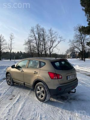 Brūns Nissan Qashqai 2008 Rīga, ar dzinēja tilpumu 2.00 L un nobraukumu 148 tūkst. km par 4700 €, foto 3 vietnē AUTOMOTO.COM.LV