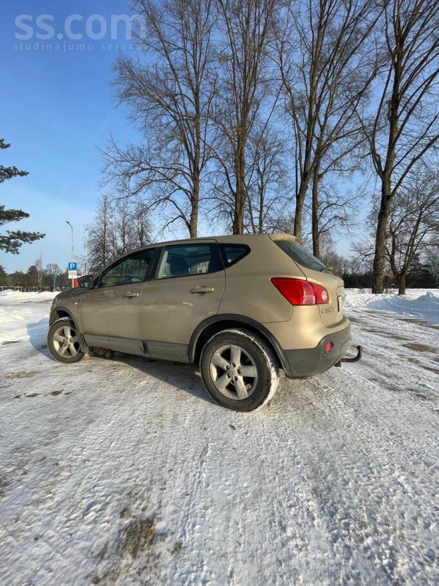 Brūns Nissan Qashqai 2008 Rīga, ar dzinēja tilpumu 2.00 L un nobraukumu 148 tūkst. km par 4700 €, foto 5 vietnē AUTOMOTO.COM.LV