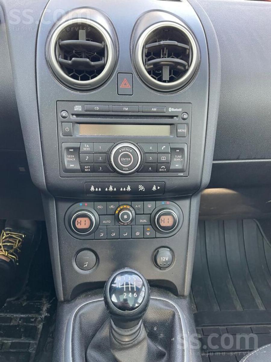 Brūns Nissan Qashqai 2008 Rīga, ar dzinēja tilpumu 2.00 L un nobraukumu 148 tūkst. km par 4700 €, foto 9 vietnē AUTOMOTO.COM.LV