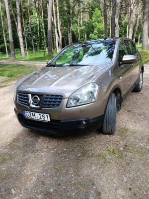 Brown Nissan Qashqai 2008 in Alytus, with an engine capacity of 2.00 L and mileage of 205 thousand km for 4200 €, photo  on AUTOMOTO.COM.LV