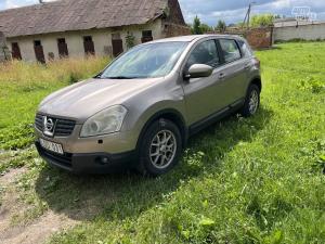 Brown Nissan Qashqai 2008 in Vilnius, with an engine capacity of 2.00 L and mileage of 345 thousand km for 1750 €, photo  on AUTOMOTO.COM.LV