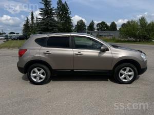 Brūns Nissan Qashqai 2008 Cēsis, ar dzinēja tilpumu 1.50 L un nobraukumu 287 tūkst. km par 3900 €, foto 4 vietnē AUTOMOTO.COM.LV