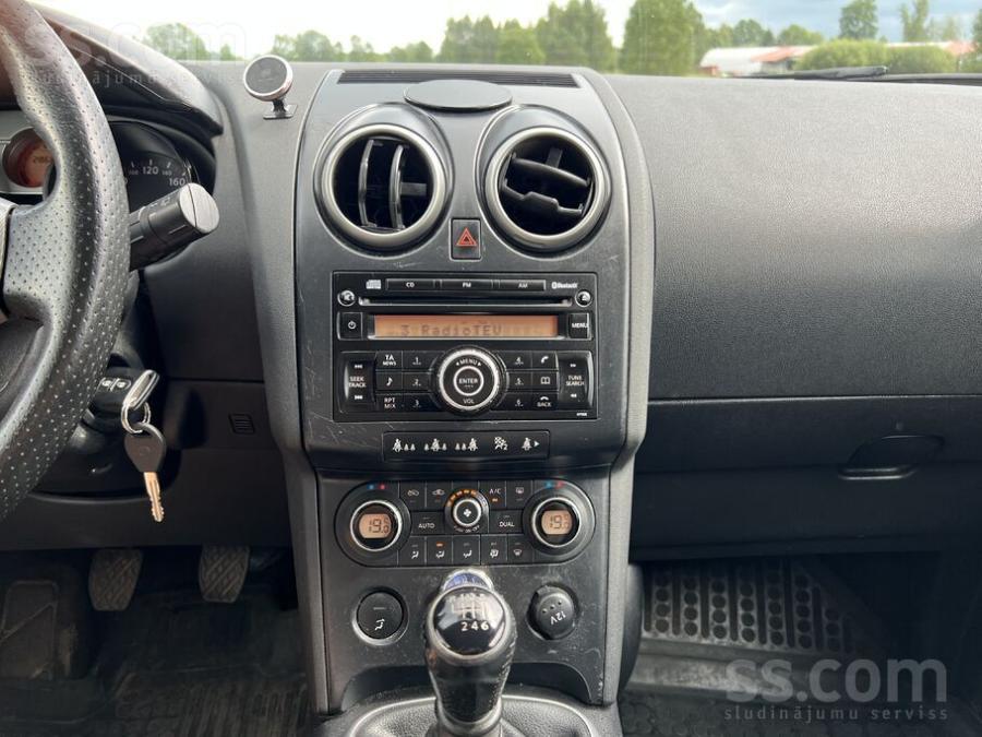 Brūns Nissan Qashqai 2008 Cēsis, ar dzinēja tilpumu 1.50 L un nobraukumu 287 tūkst. km par 3900 €, foto 21 vietnē AUTOMOTO.COM.LV