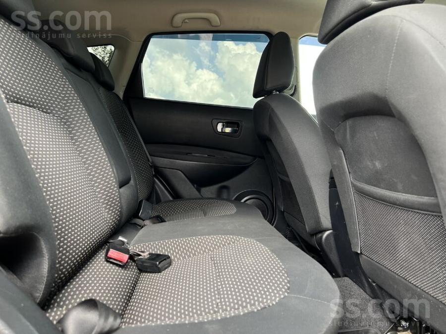 Brūns Nissan Qashqai 2008 Cēsis, ar dzinēja tilpumu 1.50 L un nobraukumu 287 tūkst. km par 3900 €, foto 24 vietnē AUTOMOTO.COM.LV
