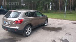 Brūns Nissan Qashqai 2008 Rīga, ar dzinēja tilpumu 2.00 L un nobraukumu 292 tūkst. km par 1700 €, foto 5 vietnē AUTOMOTO.COM.LV
