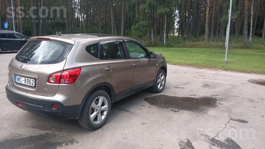 Brūns Nissan Qashqai 2008 Rīga, ar dzinēja tilpumu 2.00 L un nobraukumu 292 tūkst. km par 1700 €, foto 5 vietnē AUTOMOTO.COM.LV