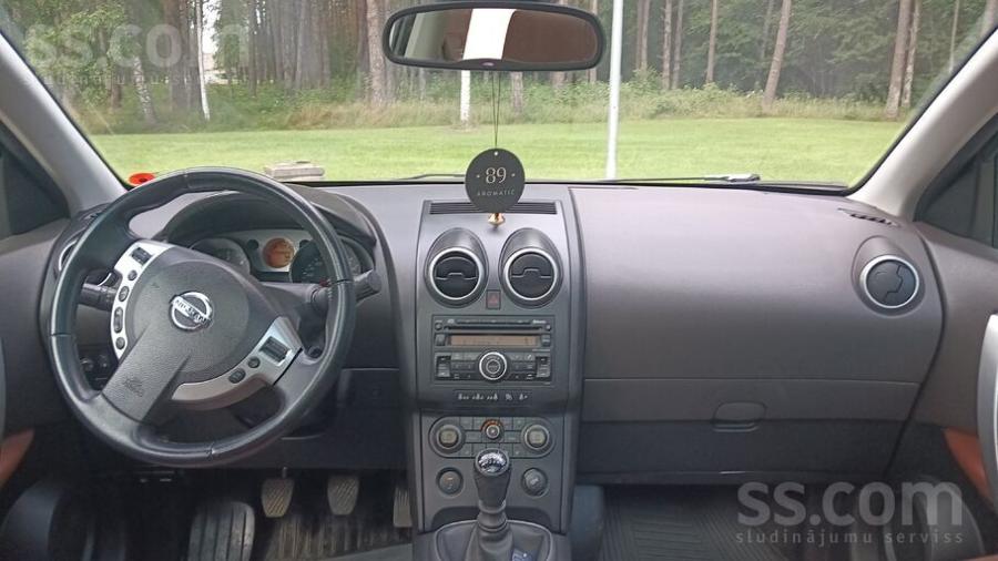 Brūns Nissan Qashqai 2008 Rīga, ar dzinēja tilpumu 2.00 L un nobraukumu 292 tūkst. km par 1700 €, foto 12 vietnē AUTOMOTO.COM.LV