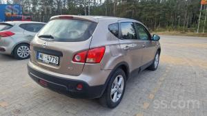 Brūns Nissan Qashqai 2008 Rīga, ar dzinēja tilpumu 2.00 L un nobraukumu 310 tūkst. km par 3700 €, foto 6 vietnē AUTOMOTO.COM.LV
