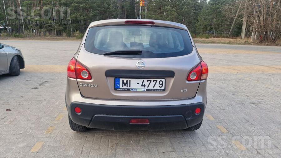 Brūns Nissan Qashqai 2008 Rīga, ar dzinēja tilpumu 2.00 L un nobraukumu 310 tūkst. km par 3700 €, foto 7 vietnē AUTOMOTO.COM.LV