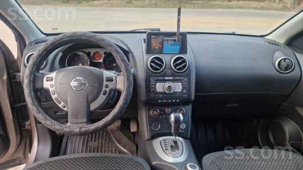 Brown Nissan Qashqai 2008 in Riga, with an engine capacity of 2.00 L and mileage of 310 thousand km for 3700 €, photo 7 on AUTOMOTO.COM.LV