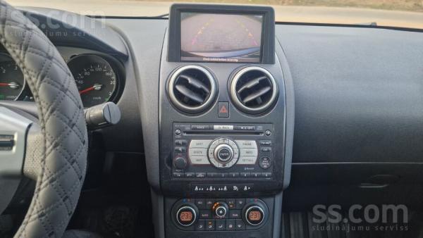 Brown Nissan Qashqai 2008 in Riga, with an engine capacity of 2.00 L and mileage of 310 thousand km for 3700 €, photo 8 on AUTOMOTO.COM.LV