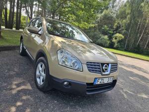 Brūns Nissan Qashqai 2008 Utena, ar dzinēja tilpumu 2.00 L un nobraukumu 373 tūkst. km par 2450 €, foto  vietnē AUTOMOTO.COM.LV