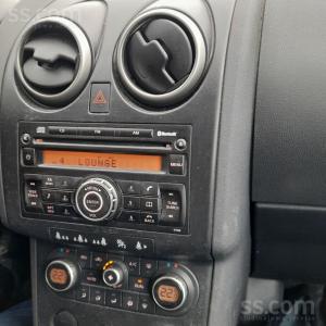 Brūns Nissan Qashqai 2008 Ogre, ar dzinēja tilpumu 1.60 L un nobraukumu 347 tūkst. km par 2200 €, foto 4 vietnē AUTOMOTO.COM.LV