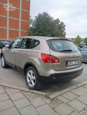 Brūns Nissan Qashqai 2008 Šauļi, ar dzinēja tilpumu 2.00 L un nobraukumu 220 tūkst. km par 3900 €, foto 6 vietnē AUTOMOTO.COM.LV