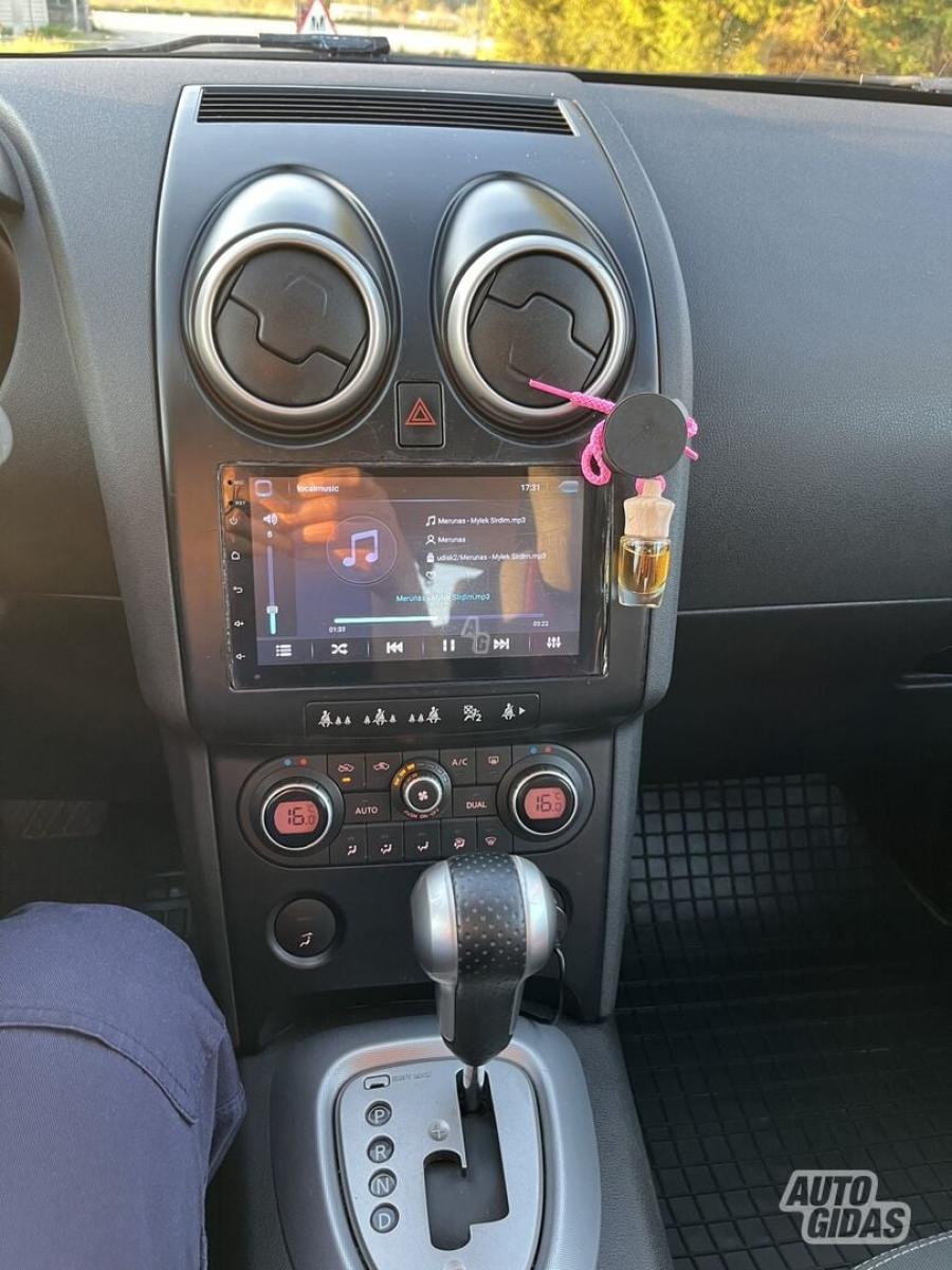 Brūns Nissan Qashqai 2008 Šauļi, ar dzinēja tilpumu 2.00 L un nobraukumu 220 tūkst. km par 3900 €, foto 10 vietnē AUTOMOTO.COM.LV
