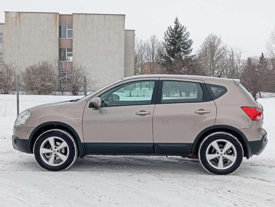 Brūns Nissan Qashqai 2009 Marijampole, ar dzinēja tilpumu 1.60 L un nobraukumu 102 tūkst. km par 4250 €, foto 4 vietnē AUTOMOTO.COM.LV