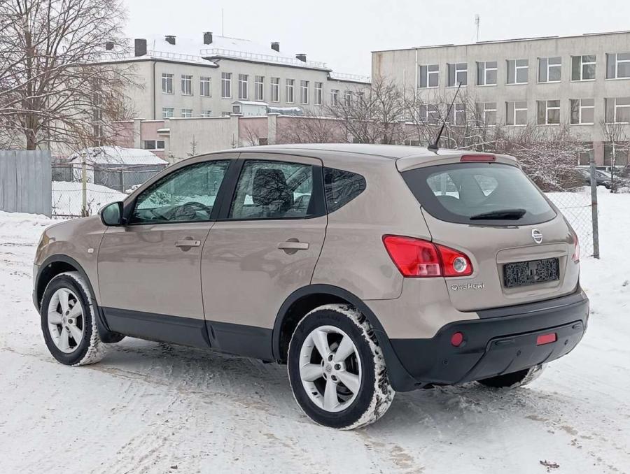 Brūns Nissan Qashqai 2009 Marijampole, ar dzinēja tilpumu 1.60 L un nobraukumu 102 tūkst. km par 4250 €, foto 5 vietnē AUTOMOTO.COM.LV