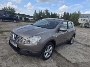 Brown Nissan Qashqai 2009 in Vilnius, with an engine capacity of 2.00 L and mileage of 330 thousand km for 3700 €, photo  on AUTOMOTO.COM.LV