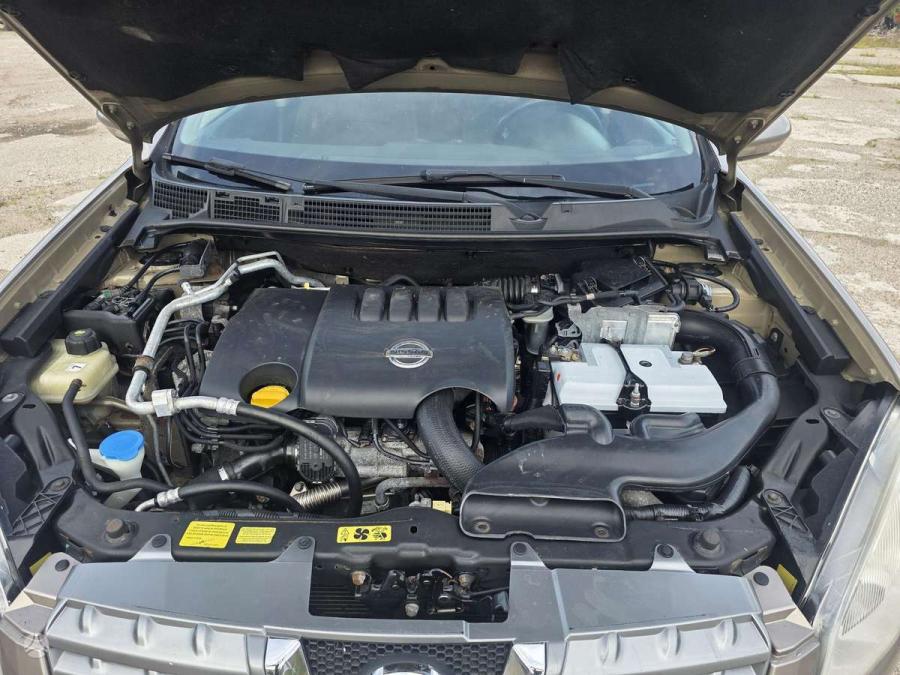 Brown Nissan Qashqai 2009 in Vilnius, with an engine capacity of 2.00 L and mileage of 330 thousand km for 3700 €, photo 7 on AUTOMOTO.COM.LV