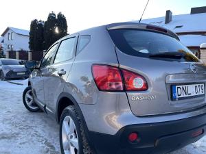 Brūns Nissan Qashqai 2010 Viļņa, ar dzinēja tilpumu 2.00 L un nobraukumu 135 tūkst. km par 4450 €, foto 6 vietnē AUTOMOTO.COM.LV