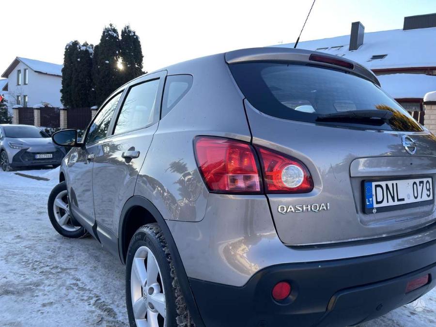 Brūns Nissan Qashqai 2010 Viļņa, ar dzinēja tilpumu 2.00 L un nobraukumu 135 tūkst. km par 4450 €, foto 6 vietnē AUTOMOTO.COM.LV