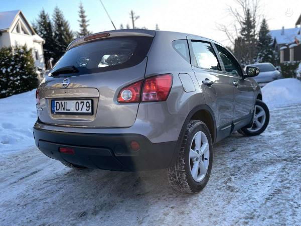 Brūns Nissan Qashqai 2010 Viļņa, ar dzinēja tilpumu 2.00 L un nobraukumu 135 tūkst. km par 4450 €, foto 10 vietnē AUTOMOTO.COM.LV