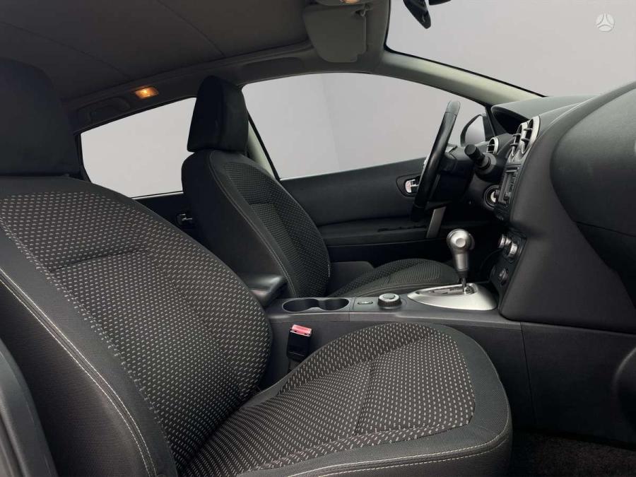 Brūns Nissan Qashqai 2010 Viļņa, ar dzinēja tilpumu 2.00 L un nobraukumu 251 tūkst. km par 5999 €, foto 9 vietnē AUTOMOTO.COM.LV