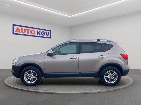 Brown Nissan Qashqai 2010 in Vilnius, with an engine capacity of 2.00 L and mileage of 251 thousand km for 5999 €, photo 2 on AUTOMOTO.COM.LV