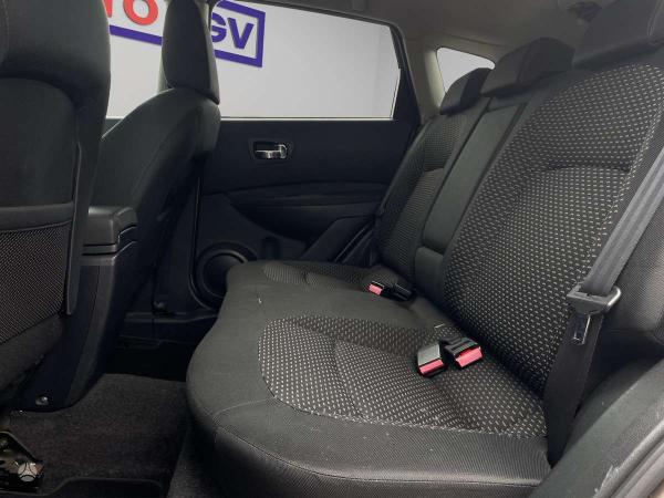 Brown Nissan Qashqai 2010 in Vilnius, with an engine capacity of 2.00 L and mileage of 251 thousand km for 5999 €, photo 10 on AUTOMOTO.COM.LV