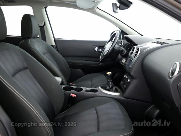 Brown Nissan Qashqai 2011 in Tallinn, with an engine capacity of 1.50 L and mileage of 253 thousand km for 3699 €, photo 6 on AUTOMOTO.COM.LV