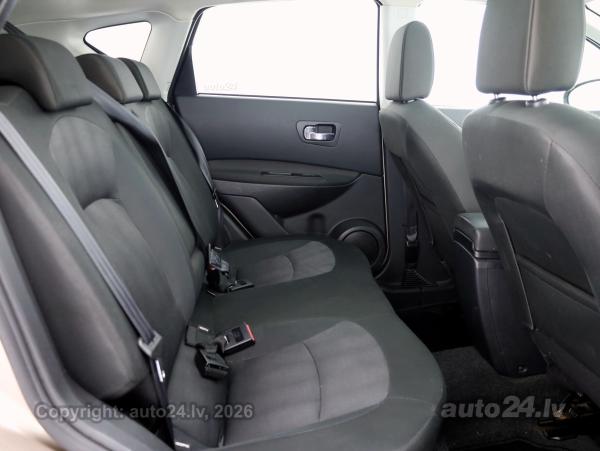 Brown Nissan Qashqai 2011 in Tallinn, with an engine capacity of 1.50 L and mileage of 253 thousand km for 3699 €, photo 7 on AUTOMOTO.COM.LV