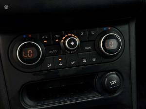 Brūns Nissan Qashqai 2011 Viļņa, ar dzinēja tilpumu 1.56 L un nobraukumu 256 tūkst. km par 4200 €, foto 22 vietnē AUTOMOTO.COM.LV