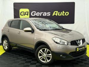 Brown Nissan Qashqai 2011 in Vilnius, with an engine capacity of 1.56 L and mileage of 256 thousand km for 4150 €, photo 4 on AUTOMOTO.COM.LV