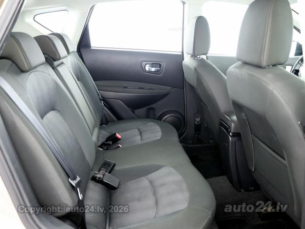 Brown Nissan Qashqai 2011 in Tallinn, with an engine capacity of 1.60 L and mileage of 211 thousand km for 2999 €, photo 7 on AUTOMOTO.COM.LV