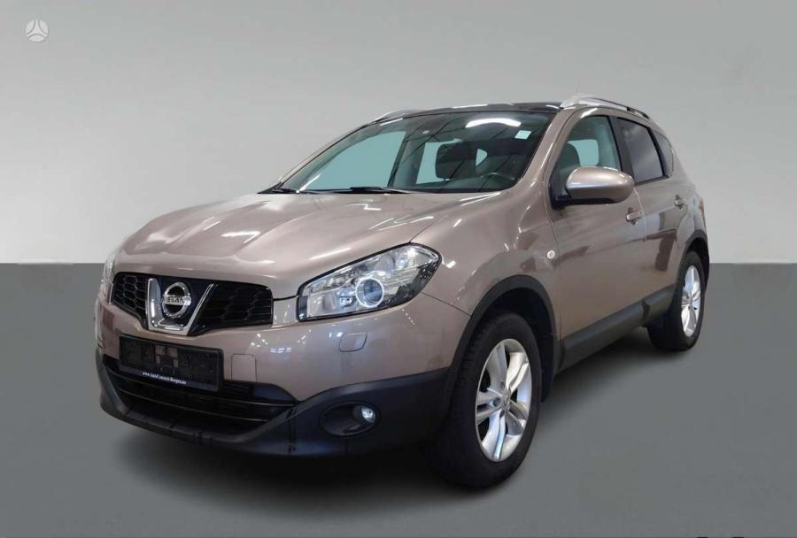 Brown Nissan Qashqai 2011 in Jurbarkas, with an engine capacity of 1.46 L and mileage of 150 thousand km for 4700 €, photo 4 on AUTOMOTO.COM.LV