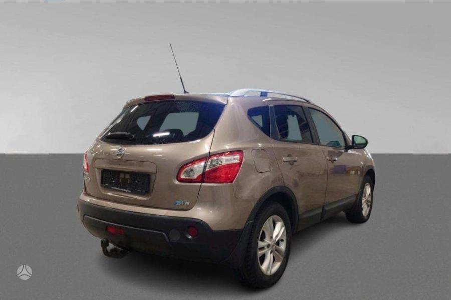 Brown Nissan Qashqai 2011 in Jurbarkas, with an engine capacity of 1.46 L and mileage of 150 thousand km for 4700 €, photo 7 on AUTOMOTO.COM.LV