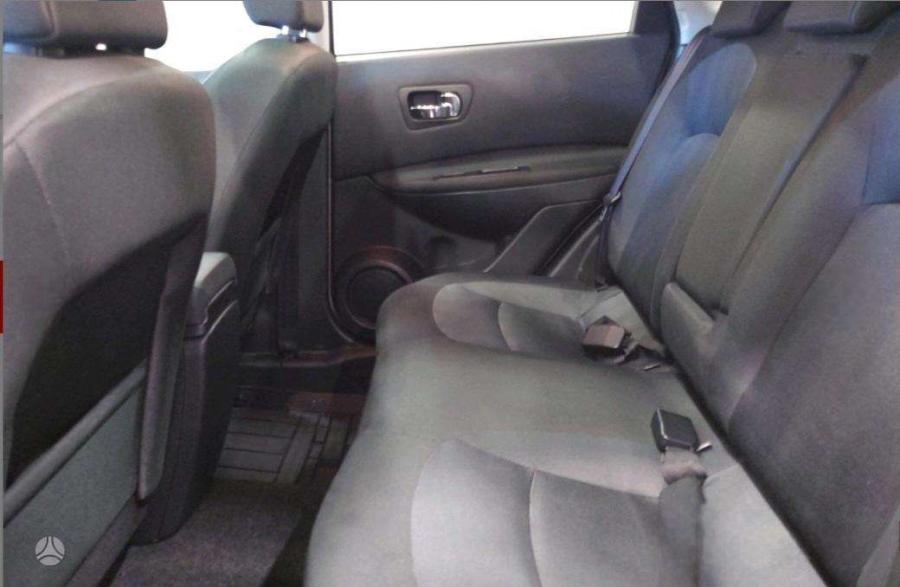 Brown Nissan Qashqai 2011 in Jurbarkas, with an engine capacity of 1.46 L and mileage of 150 thousand km for 4700 €, photo 13 on AUTOMOTO.COM.LV